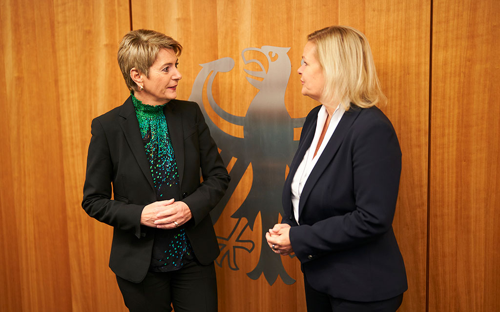 Die Schweiz und Deutschland gehen gemeinsam gegen irreguläre Migration vor